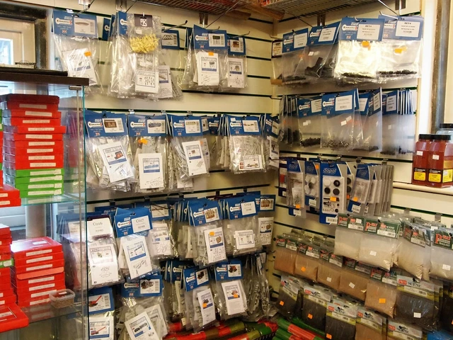 TAKOM 2131 US Army 1/4 Tonnen gepanzerter LKW 1/35 Maßstab Kunststoff ...