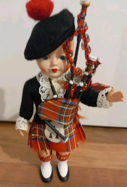 VINTAGE SCOTTISH PIPER Character Doll with Sleeping Eyes. With Original ...