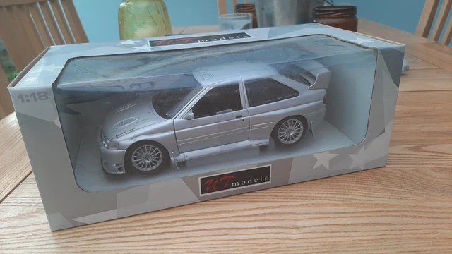 MODELLI UT FORD Escort Mk5 Cosworth WRC Street Car 22706 Argento Otto ...