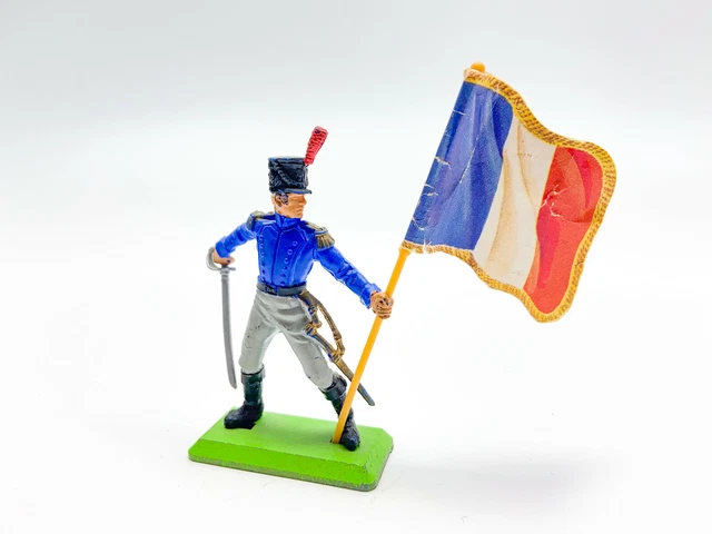 VINTAGE BRITAINS DEETAIL 1/32 scale Waterloo French Flag bearer £5.99 ...