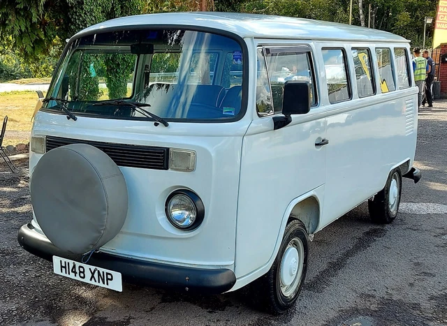 VW T2 BAYWINDOW Kombi - Camper - Barn Door - Restored £12,995.00 ...