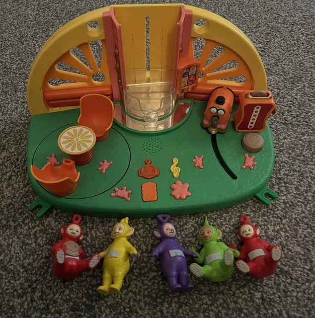 TELETUBBIES SUPERDOME MUSICAL Playset Inc All 5 Teletubbies Figures £25 ...