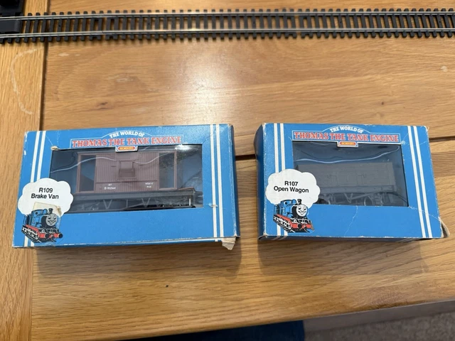 HORNBY WORLD OF Thomas The Tank Engine Wagons. R109 Brake Van + R107 ...