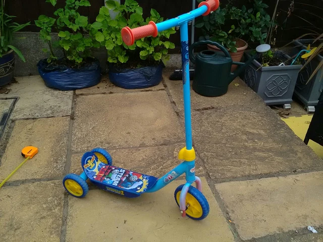 THOMAS THE TANK Engine Three Wheel Scooter £3.00 - PicClick UK