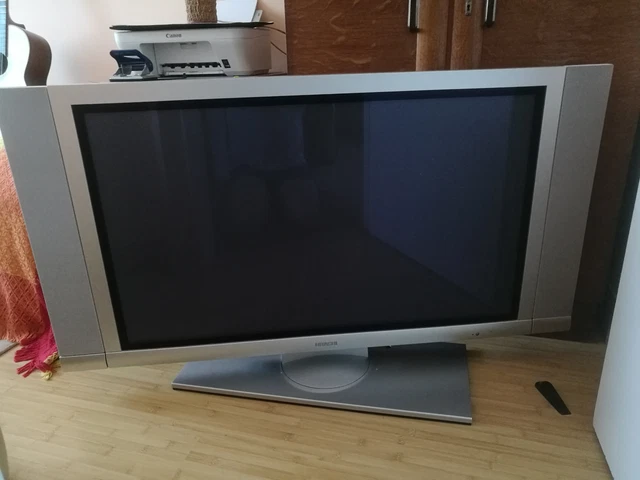 HITACHI 42PD3000E 42INCH Plasma TV, Speakers, Tuner, Remote excellent ...