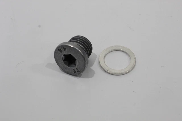 VW GOLF CD Mk8 Oil Sump Drain Plug with Sealing Washer New Genuine ...
