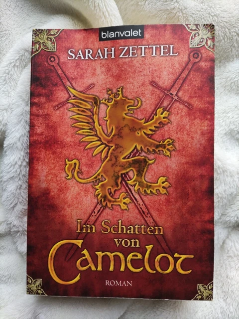 IM SCHATTEN VON Camelot von Zettel, Sarah und Patricia Woitynek Buch ...