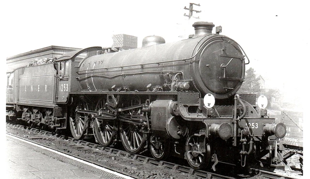 LNER CLASS B1 4-6-0 No 1253 at UNKNOWN LOCATION R/PHOTO £1.00 - PicClick UK