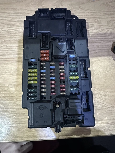 BMW MINI R56 Hatch Fuse Board Distribution Box High H5 PL3 SPEG - 6135 ...