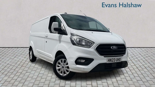 FORD TRANSIT CUSTOM 2.0 EcoBlue 130ps Low Roof Limited Van Van Diesel ...