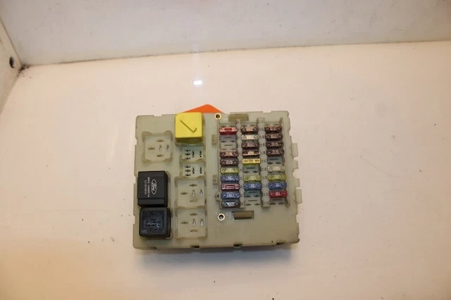 BOITIER FUSIBLES FORD Focus 1 Hatchback 1.6 16V (FYDH) 1999 ...