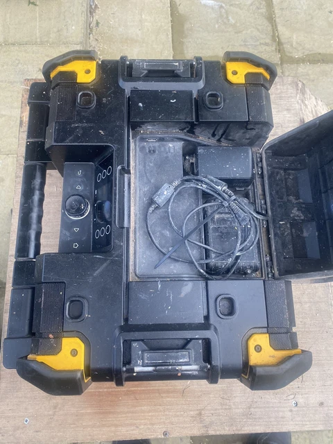 DEWALT DWST1-81079 18V Worksite Radio with Dab Bluetooth + Charger ...