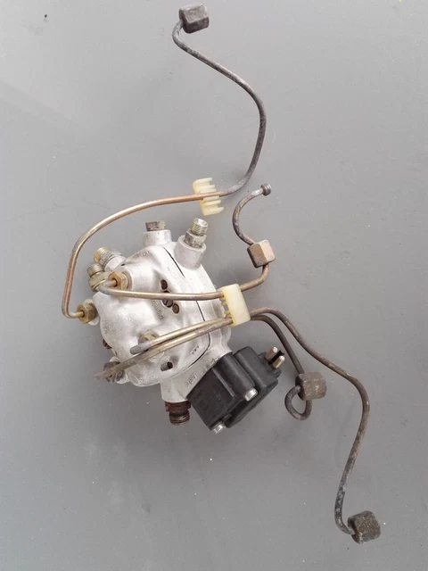 MERCEDES W201 190E Mengenteiler Bosch 0438101002 flow divider EUR 190 ...