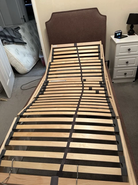 SINGLE ADJUSTABLE ELECTRIC bed frame £150.00 - PicClick UK