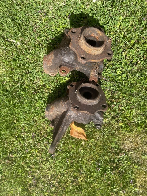 FORD ESCORT MK3 Xr3I Front Hubs £60.00 - PicClick UK