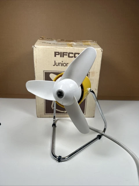VINTAGE 1970S PIFCO 1062 Junior Compact Electric Desk Fan Yellow Boxed ...