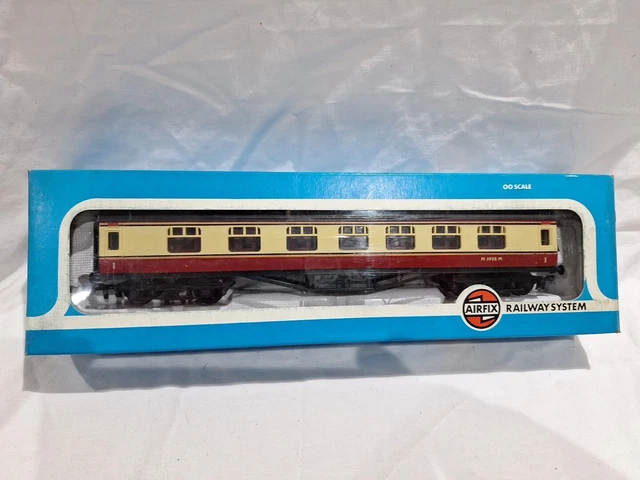 AIRFIX 54203-4 1ST Class Corridor Coach Crimson And Cream BOXED VG ...