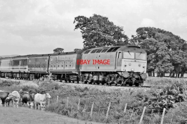 PHOTO CLASS 47 With Motorail Vans On Passenger Nr Exminster Aug 2001 £1 ...