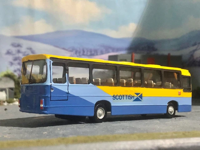 KIT BUS BUILT Westward Models Alexander T Type Scottish White Metal ...
