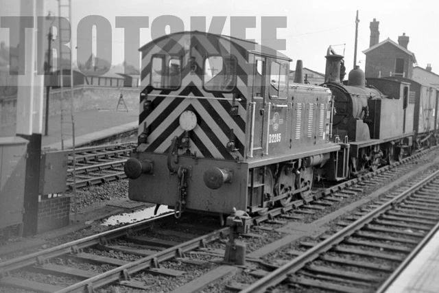 35MM NEGATIVE BR British Railways Diesel Loco Class 04 Western D2285 ...