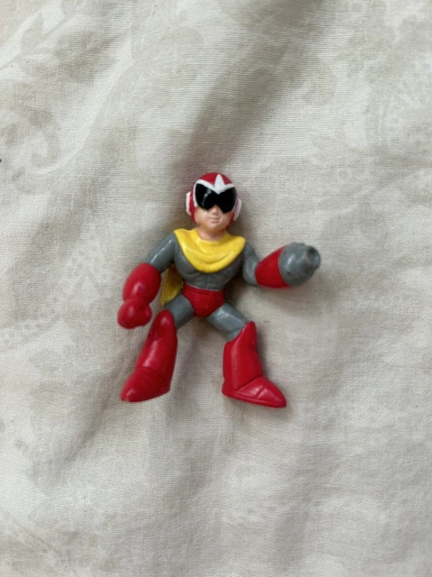 VINTAGE MEGA MAN Proto Man 1995 Bandai Capcom Mini Miniature Toy 2” PVC ...