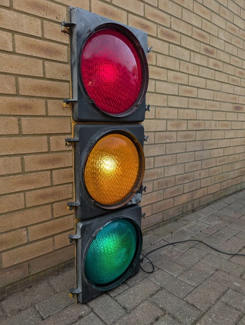 GENUINE AMERICAN TRAFFIC Light Rewired Red Amber Green LED Singer £156. ...