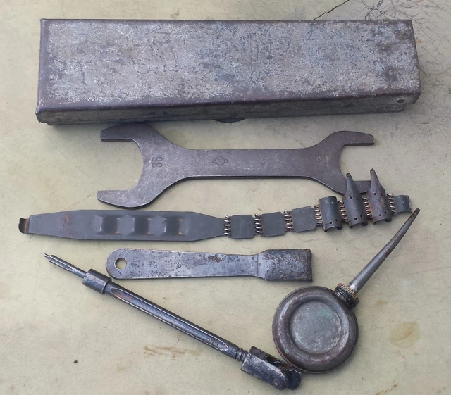 ORIGINAL WW2 GERMAN Mg34 Tool Box & Tools £65.00 - PicClick UK