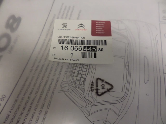 GENUINE NEW PEUGEOT 208 5 Door 2012 - 2019 Half Height Dog Guard ...