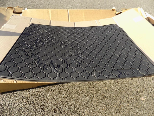 GENUINE JEEP RENEGADE Rubber Boot Load Compartment Mat 82214195 £79.99 ...