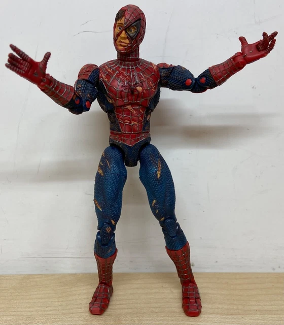 MARVEL - BATTLE Ravaged Spider-Man action figure (2002, Tobey Maguire ...