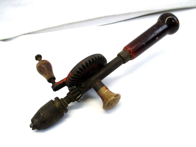 ANTIKER HANDBOHRER BRUSTLEIER Holzbohrer Altes Werkzeug Deko (18) EUR ...