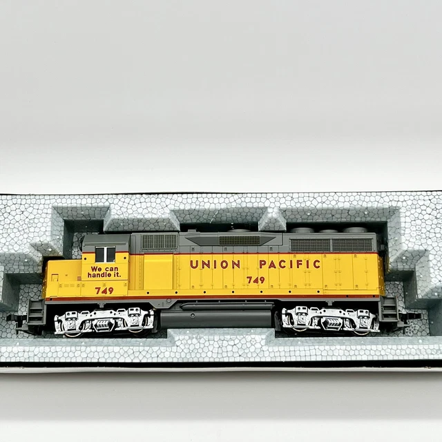 KATO NO.37-04F HO scale Union Pacific EMD GP35 Phase Ⅰ b Locomotive ...