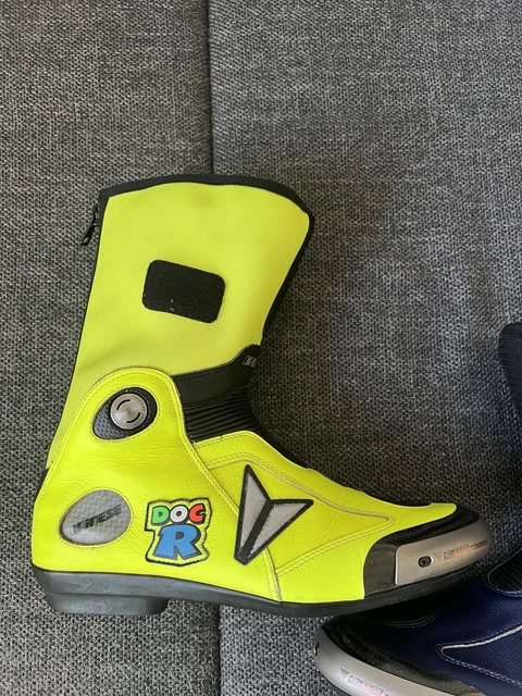 DAINESE VR46 BOOTS Axial D1 EU46 US12,5 UK11,5 Stiefel Valentino Rossi ...