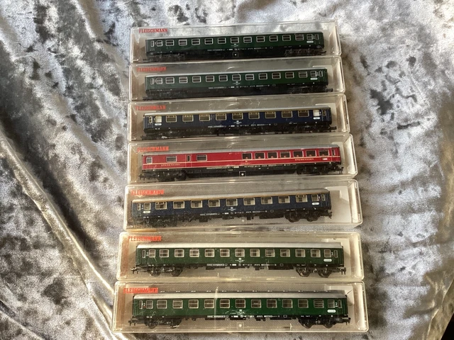 FLEISCHMANN N GAUGE 7 coach express rake, 8110 8111 8112 with tail ...