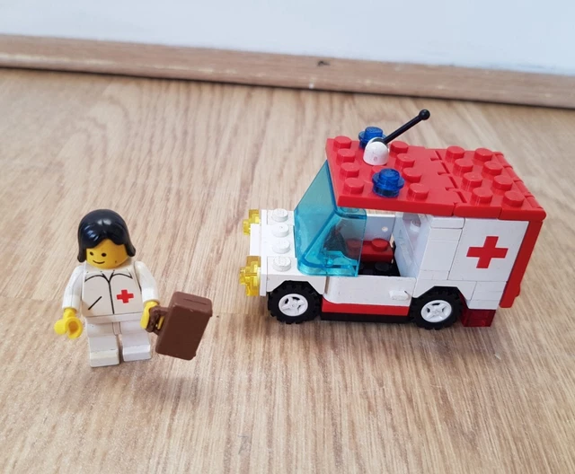 LEGO SET 6523 RED CROSS Doctor Car Ambulance & Paramedic Minifigure ...
