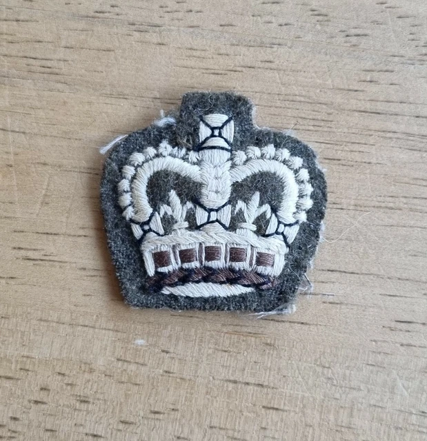 BRITISH ARMY OFFICER Rank Crown Patch Major Queens Crown 35mm EUR 3,45 ...