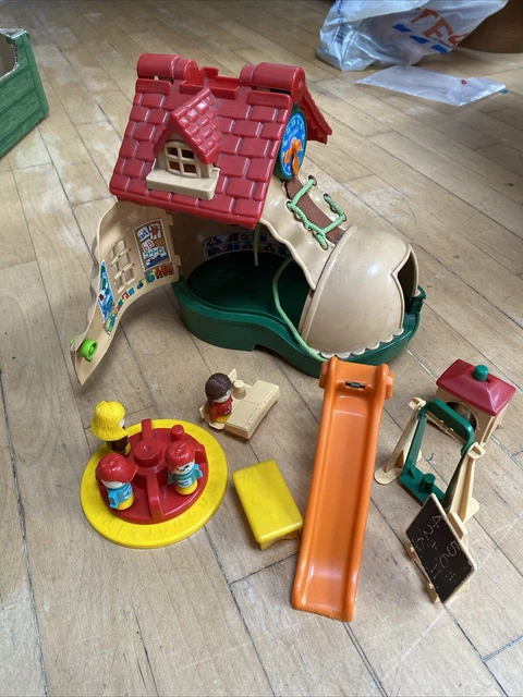 VINTAGE MATCHBOX SCHOOL House Play Boot With Accessories £25.00 ...