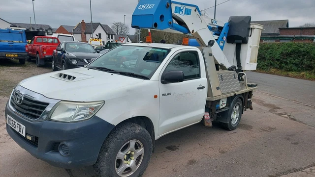 TOYOTA HILUX CHERRYPICKER Access Platform 4x4 2016(65) £19,950.00 ...
