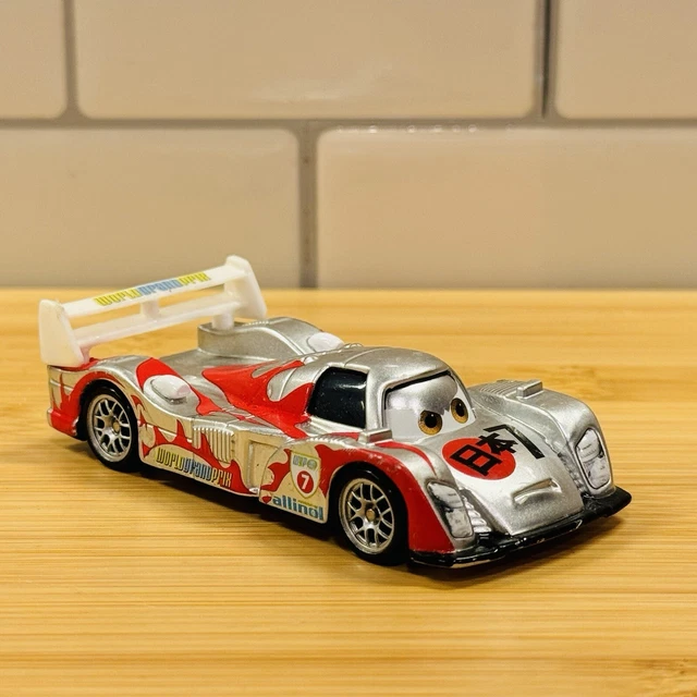 DISNEY PIXAR CARS 2 - SILVER RACERS SHU TODOROKI - 1:55 pressofuso EUR ...