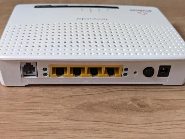 TECHNICOLOR TG582N PLUSNET Wireless Internet ADSL Wi-Fi Modem Router £9.99 - PicClick UK