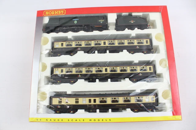 HORNBY TRAIN PACK Excalibur Tangmere Battle Of Britain Loco R2308M OO ...