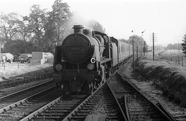 BRITISH RAILWAY B.R Photograph - Steam Loco 31627 At North Camp 1961 £3 ...