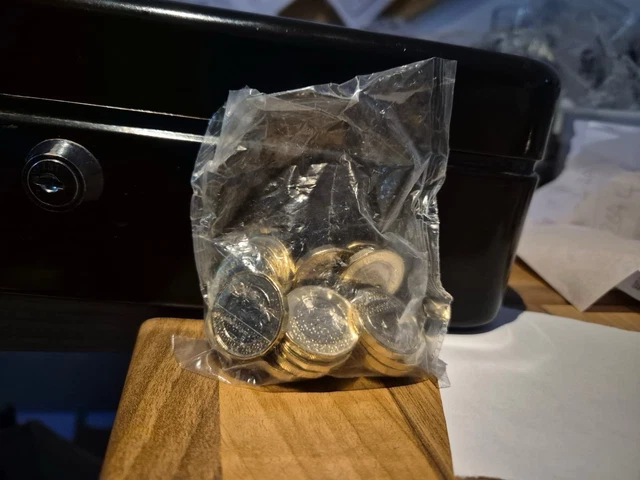 20 POUND BAG Of 2025 £1 One Pound Coin Bees Brilliant Uncirculated BU ...