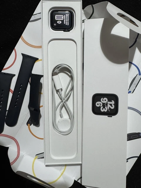APPLE WATCH SE (2022) 40mm Cassa in Alluminio Color Mezzanotte ...