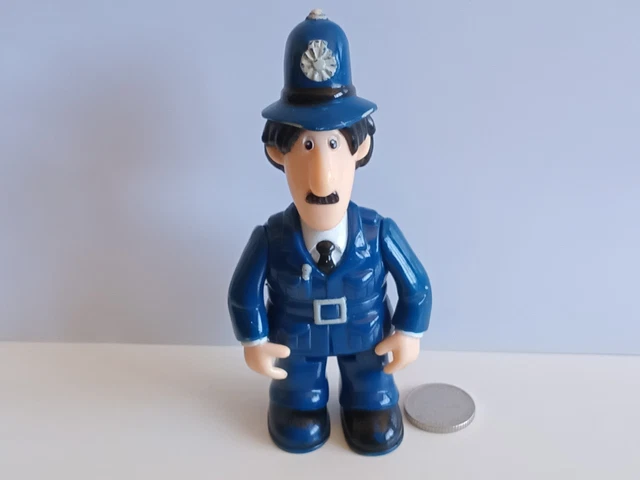 POSTMAN PAT PC Arthur Selby Figure Toy 2006 £8.51 - PicClick UK