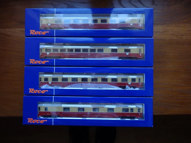 SET DE 4 voitures et une voiture voyageurs TEE. FS.Epoque IV.Roco.HO ...