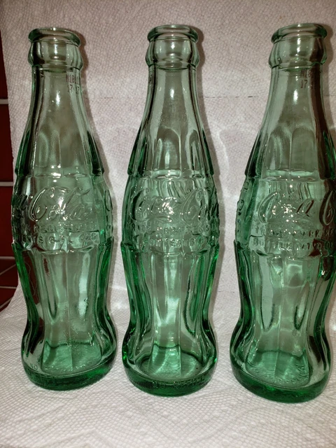 COLLECTION OF VINTAGE commemorative glass Coca-Cola Contour bottles EUR ...
