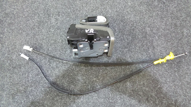 OPEL ASTRA K Serrure de Porte Château VR Portière Lock Avant Droite 000 ...