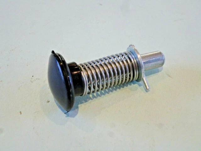 TRIUMPH T90 T100 T120 Tr6 T140 T150 Dual Seat Release Catch Assy 82 ...