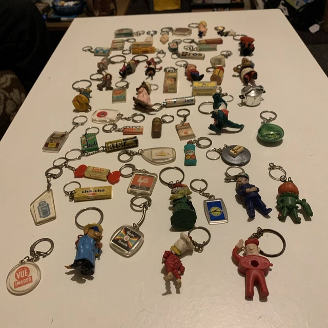 VINTAGE KEYRINGS 60,s 70,s Lot Of 55 Lot 7 £10.00 - PicClick UK